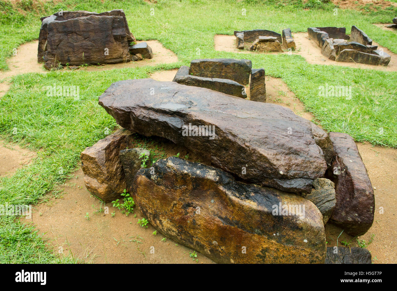 Burial site hi-res stock photography and images - Alamy