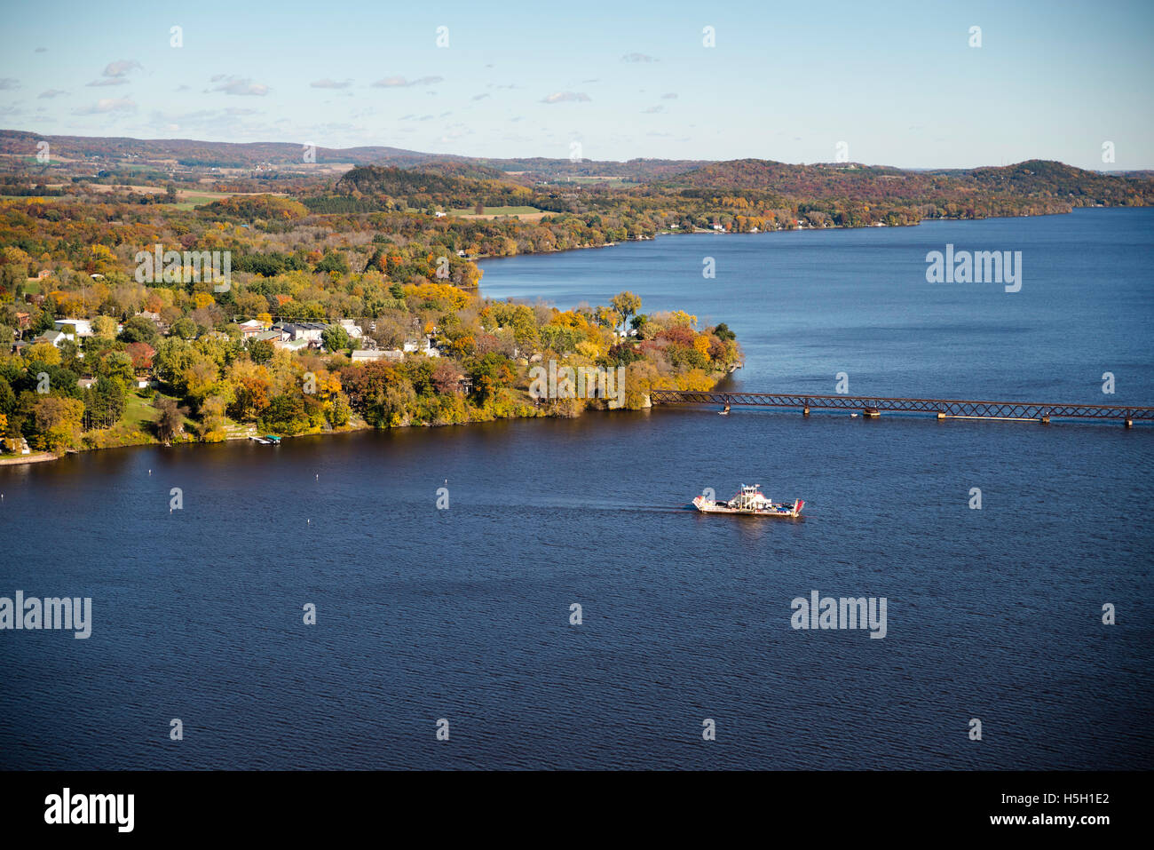 Merrimac ferry wisconsin river hi-res stock photography and images - Alamy