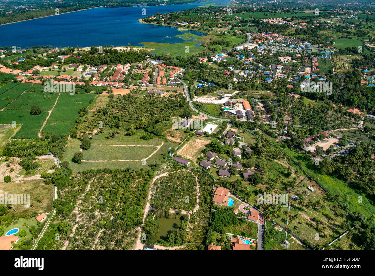 Industrial farms hi-res stock photography and images - Alamy