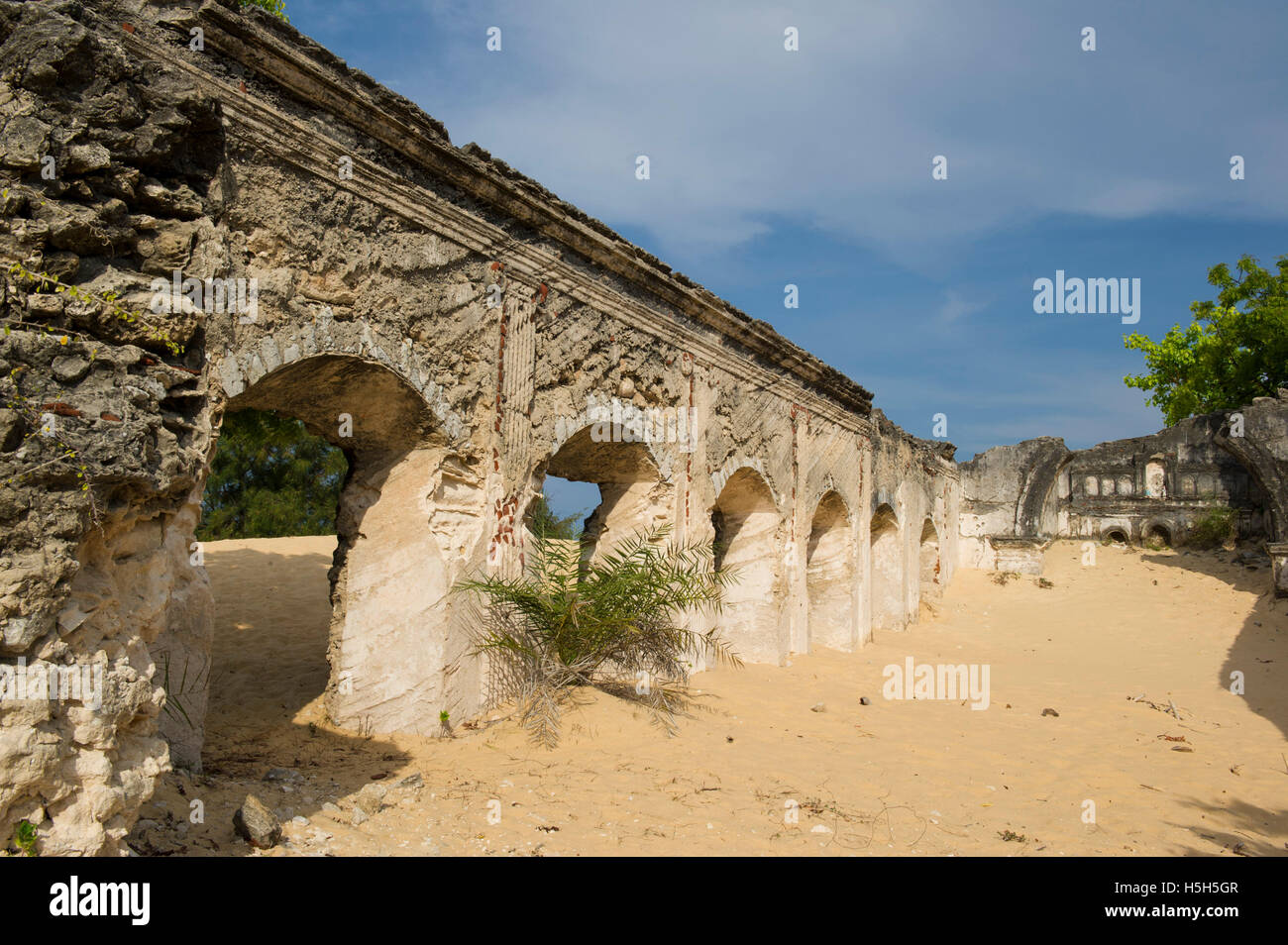 Remains of St Anthony's Church, built around 1900, Manalkadu Desert ...