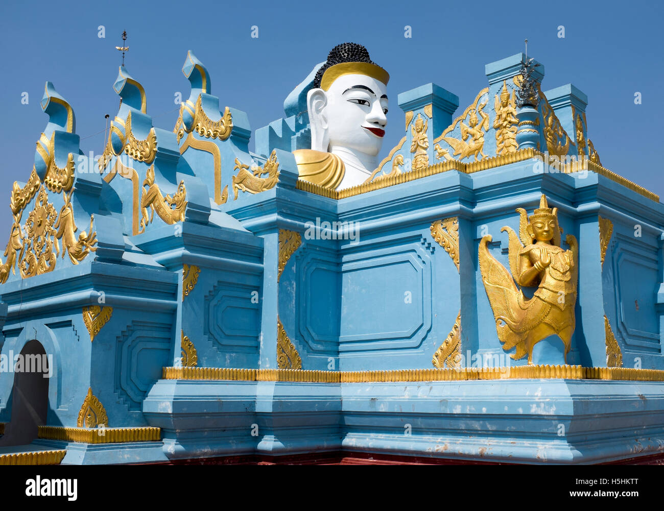 Yan Aung Nan Aung Hsu Taung Pyi Pagoda in the village Nan The just ...