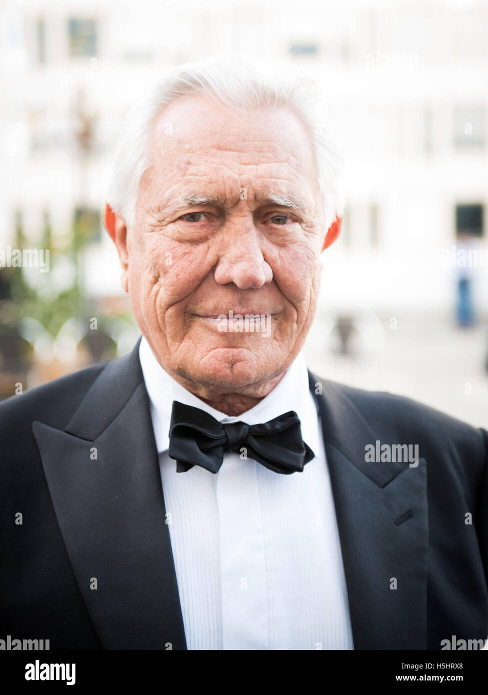 George lazenby hi-res stock photography and images - Alamy