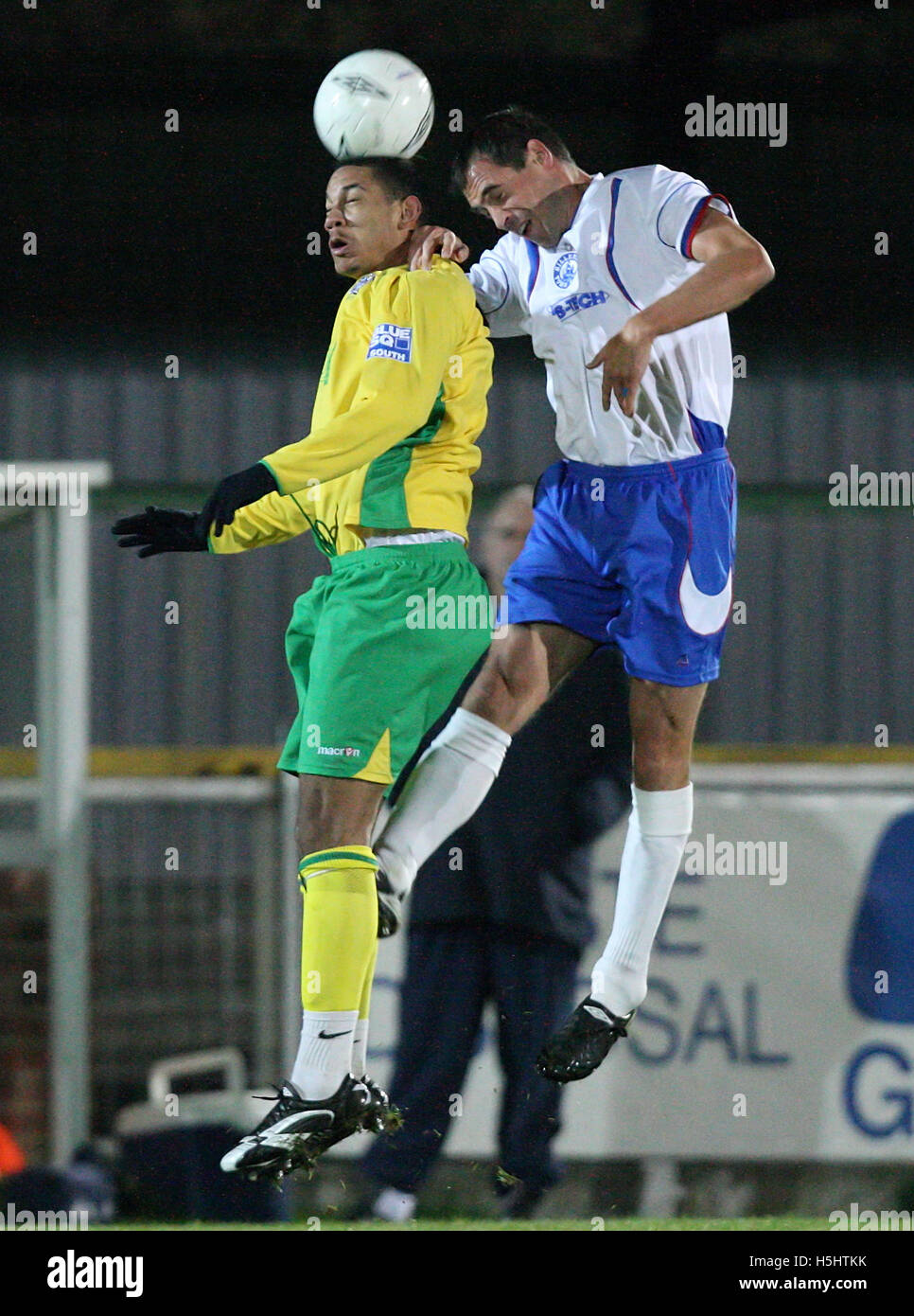 Leon McKenzie of Thurrock (left) and Steve Heffer in aerial action ...