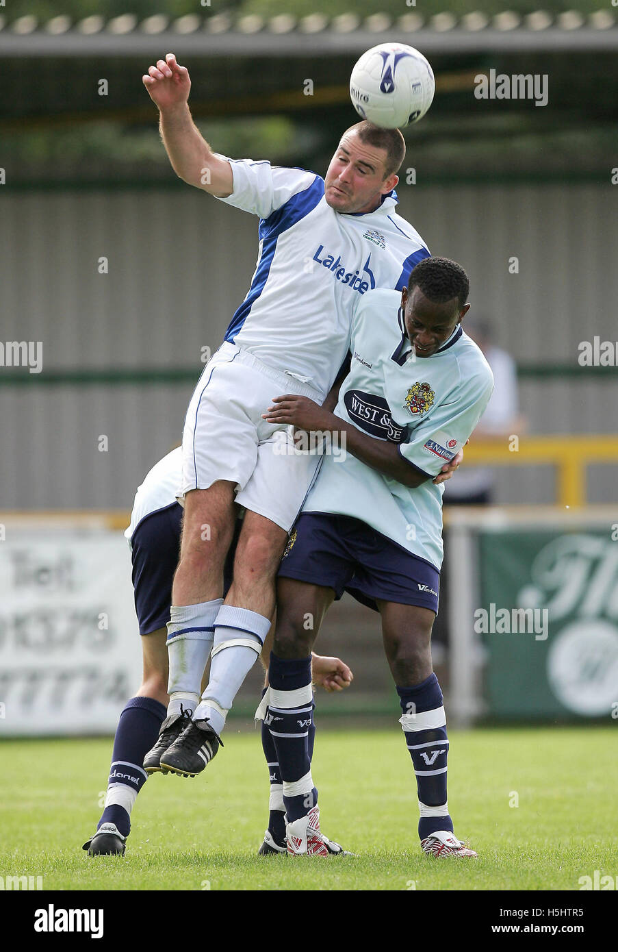 Tim Cole of Thurrock gets above Jon Nurse - Thurrock vs Dagenham ...