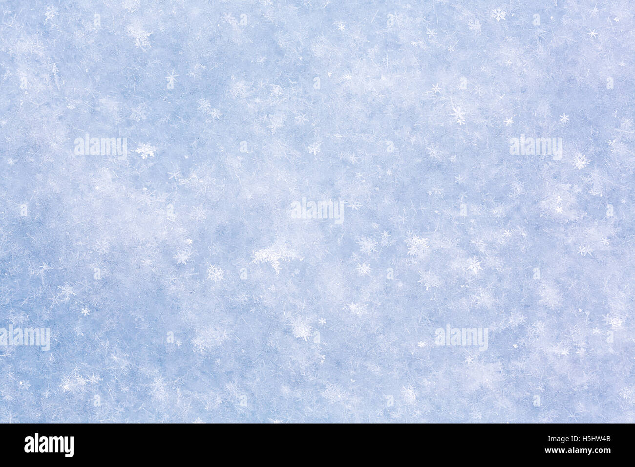 Fresh snow texture with crystals Stock Photo - Alamy