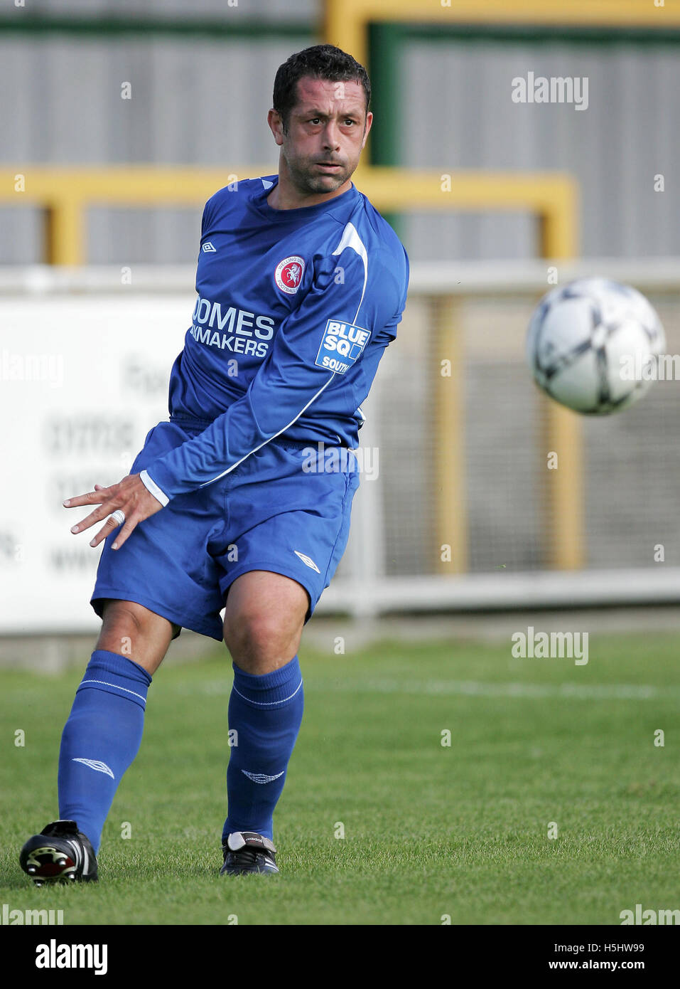 Welling player-manager Neil Smith - Thurrock vs Welling United - Blue ...