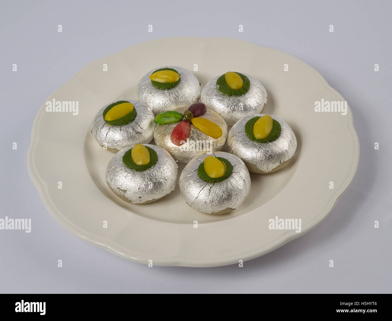 Kaju kalash kaju badam pista hi-res stock photography and images - Alamy