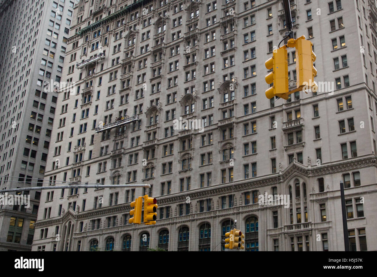 Pedestrian crosswalk signal nyc hi-res stock photography and images - Alamy