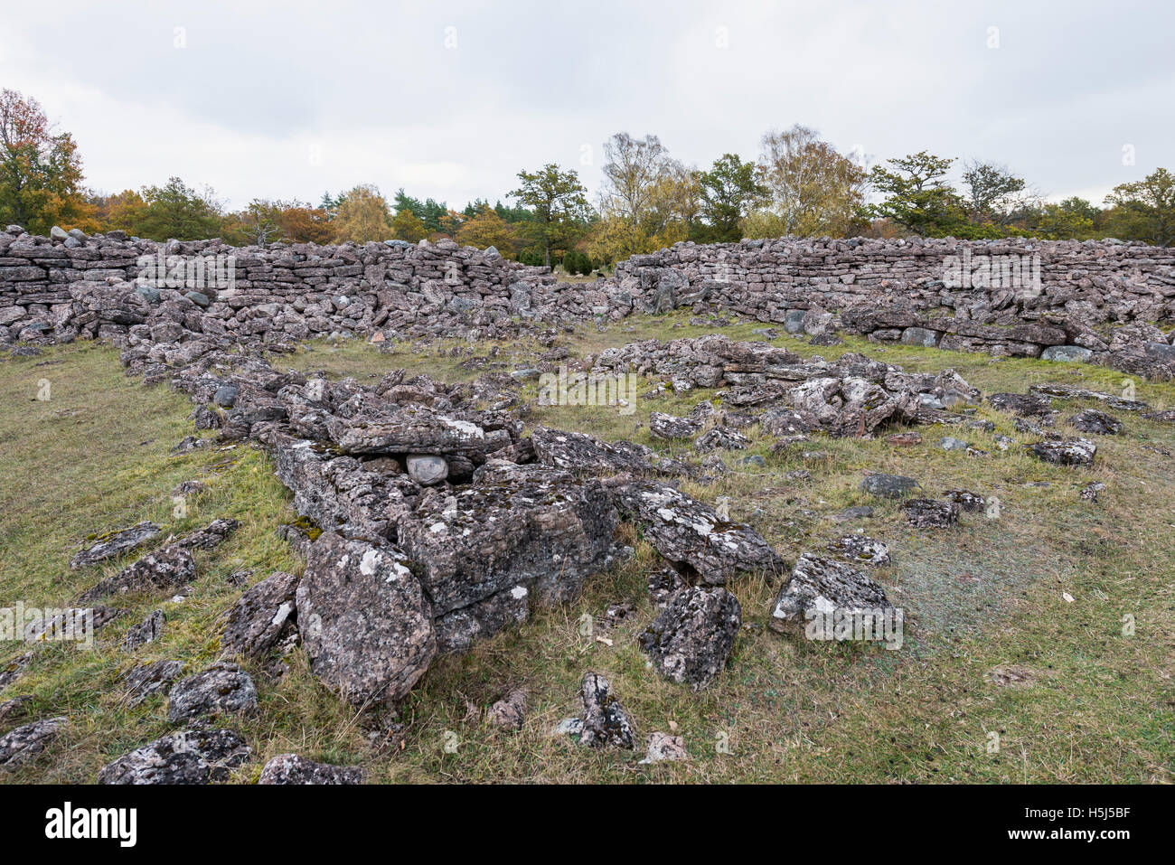 Ancient Ismantorp castle. Öland, sweden Stock Photo - Alamy