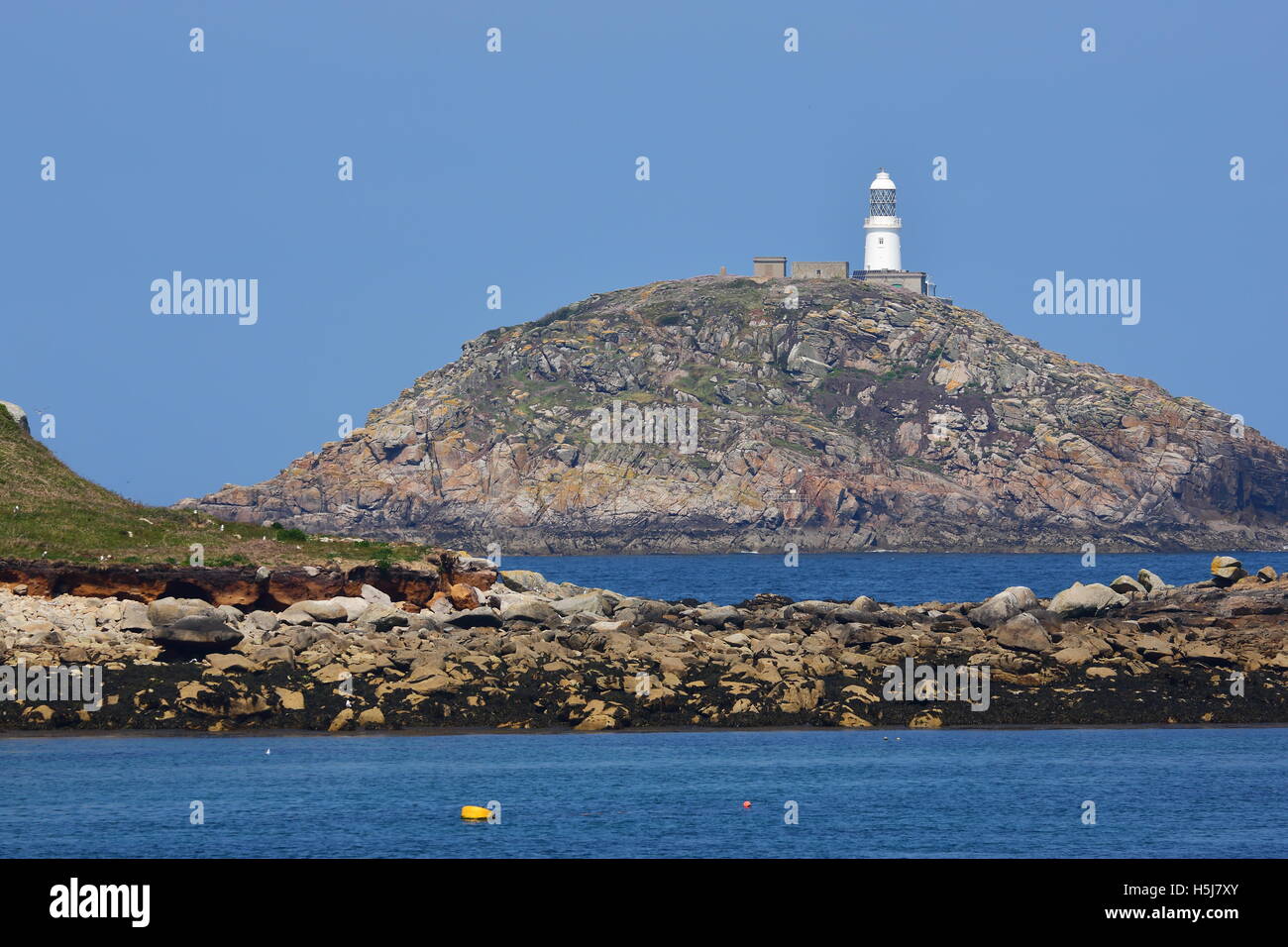 Round Island Lighthouse on the Isles of Scilly Stock Photo - Alamy