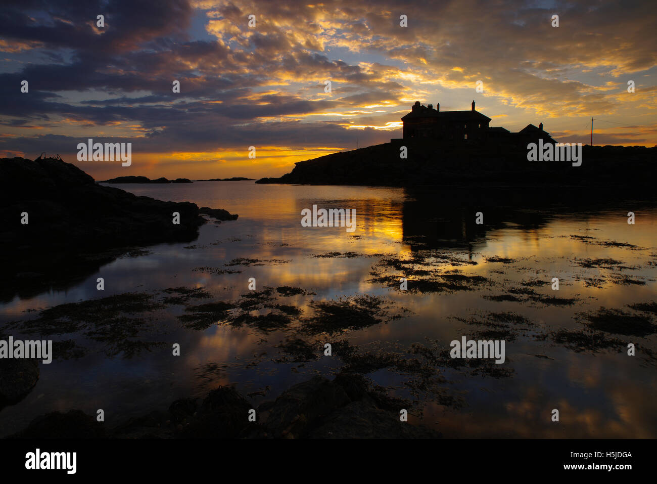 Craig y Mor, Lon Isallt, Trearddur Bay, North Wales, United Kingdom ...