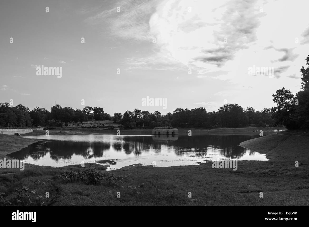 abbas-abad lake B&W Stock Photo - Alamy