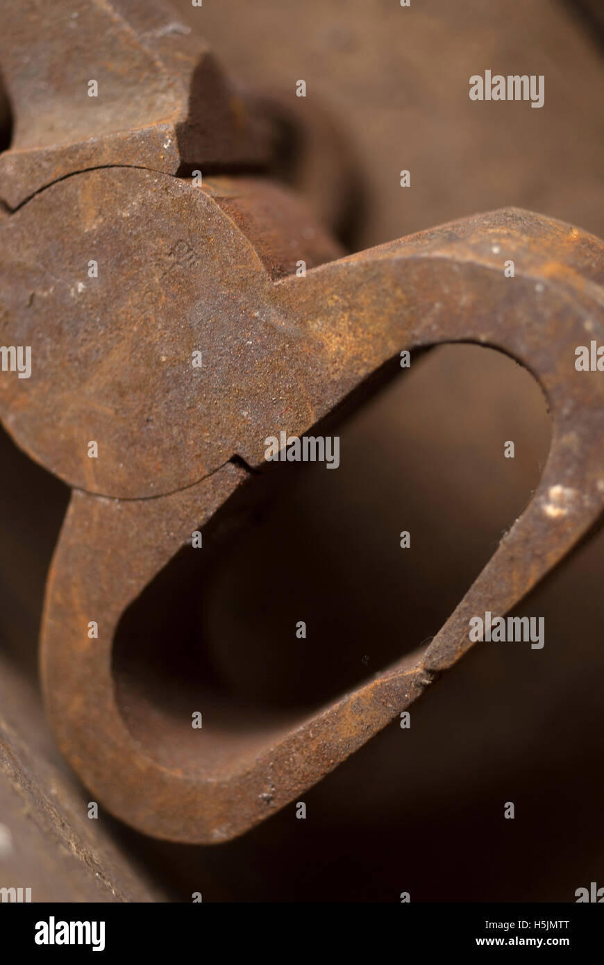 Rusty pliers in a wooden box / Worn pliers Stock Photo - Alamy