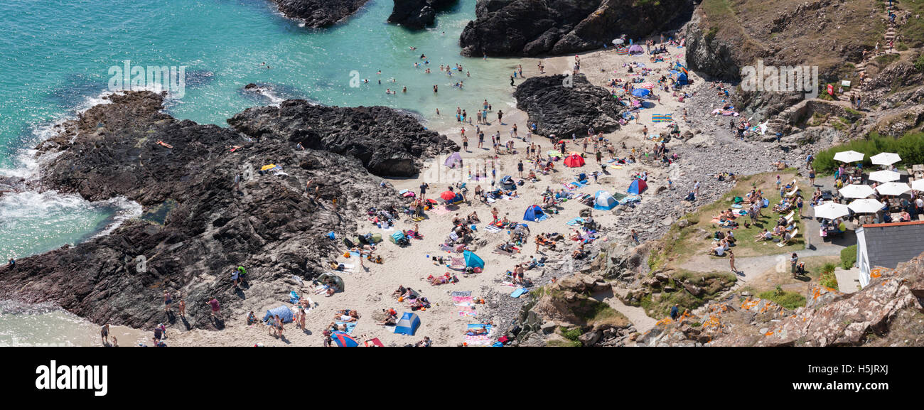 Busy Beach Cornwall High Resolution Stock Photography and Images - Alamy