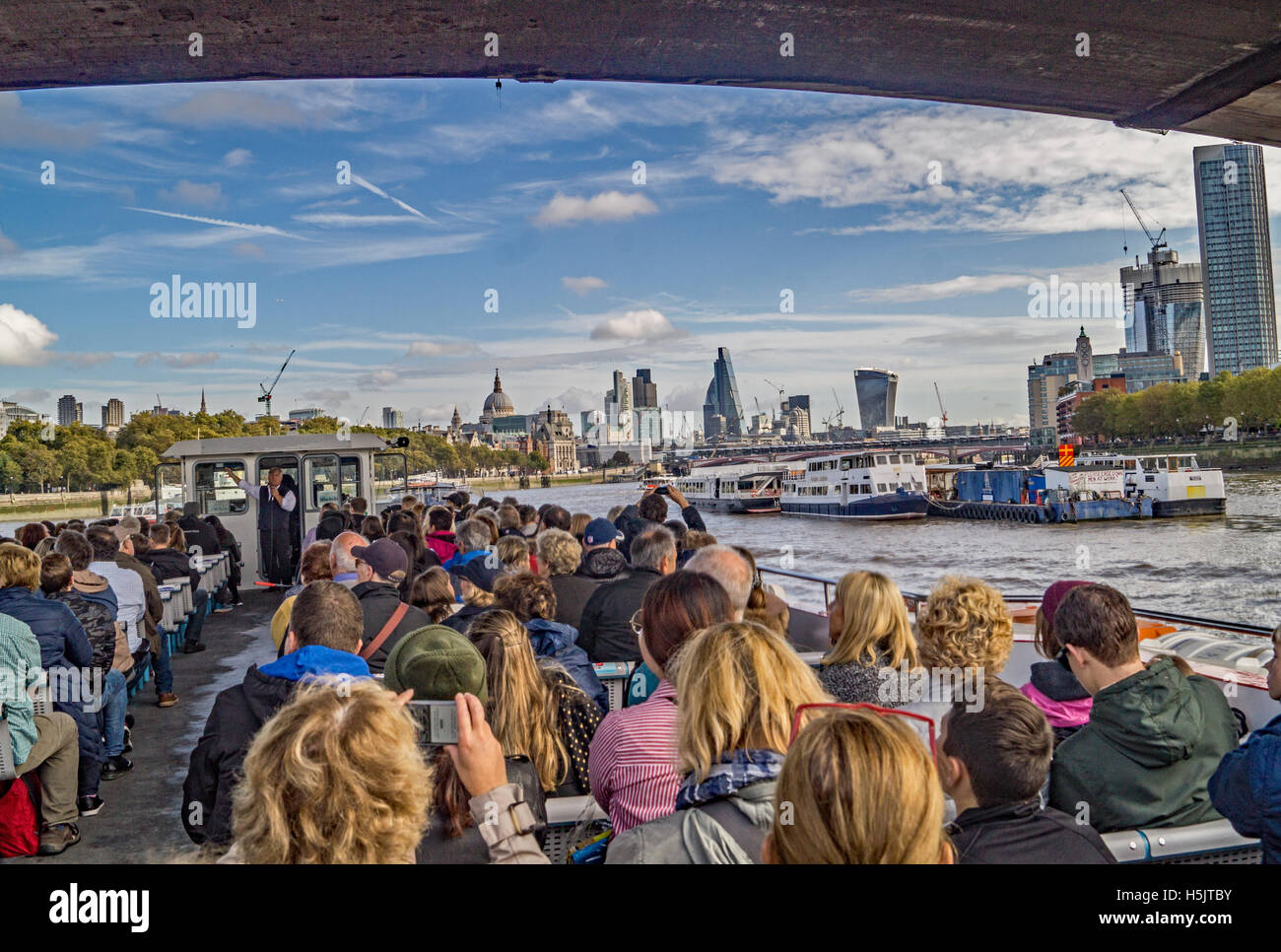 Under a Bridge on the River Thames Stock Photo - Alamy