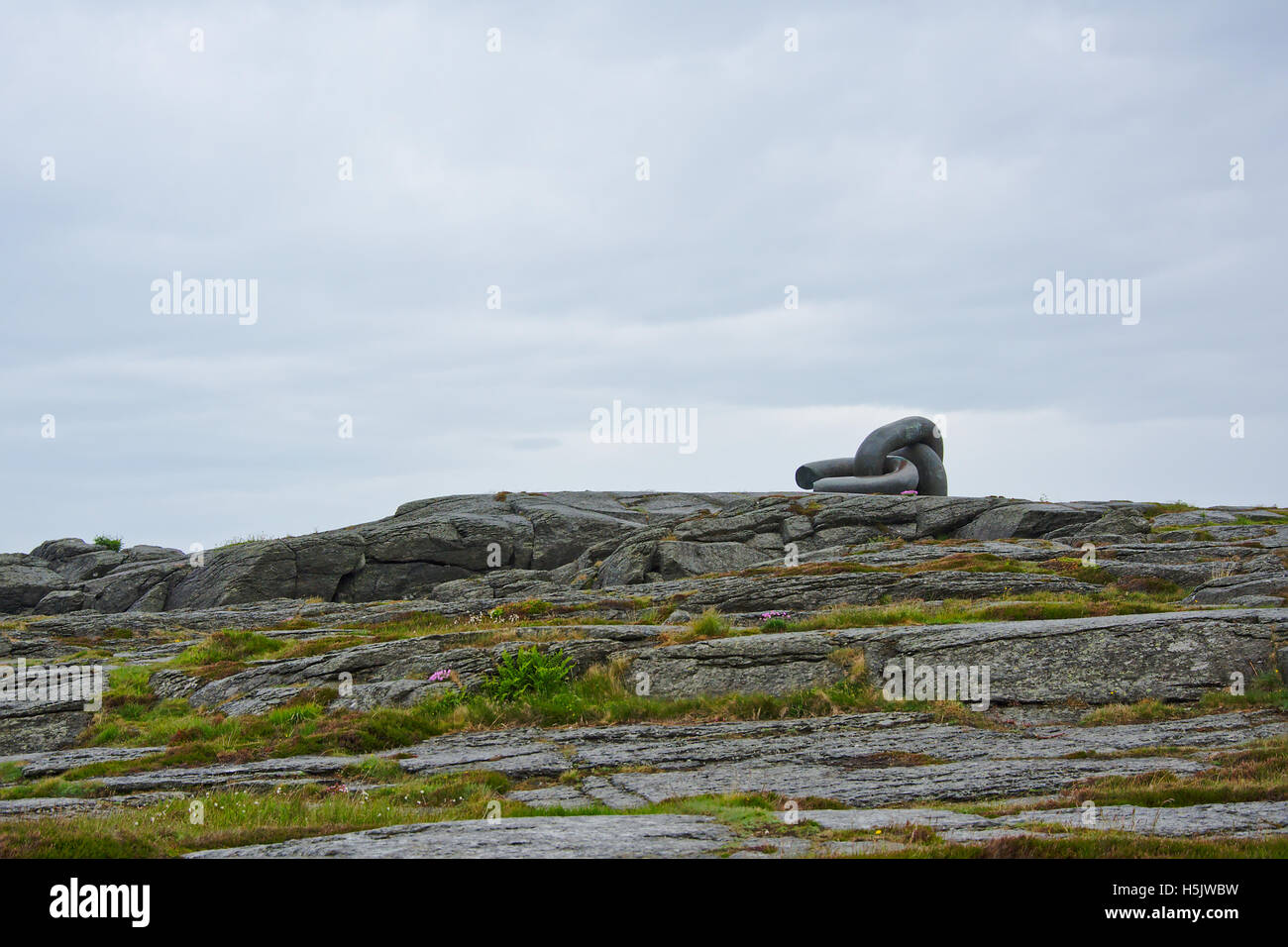 The Broken chain monument, in memory of offshore workers that died ...