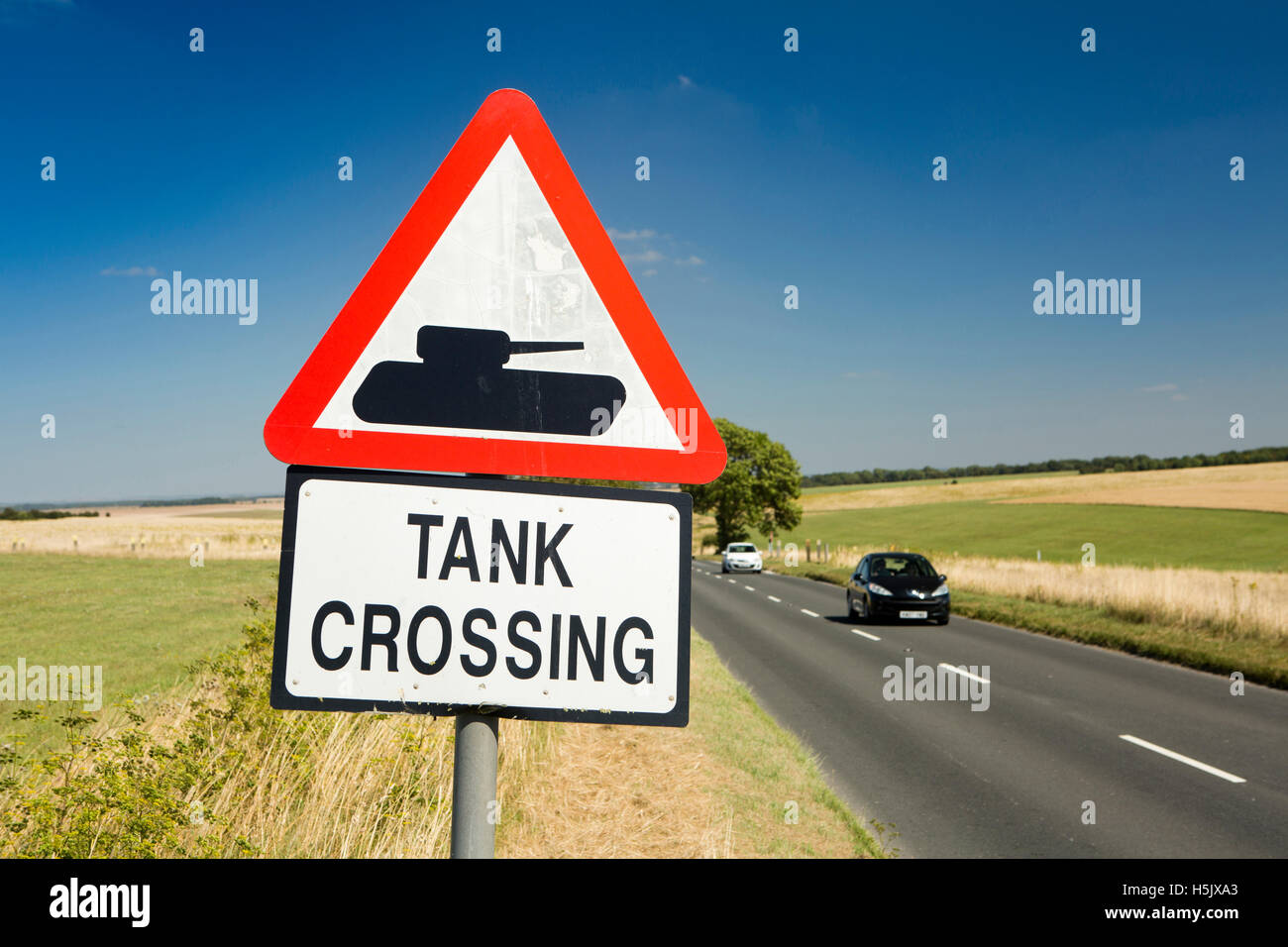 Road sign warning tanks crossing hi-res stock photography and images ...