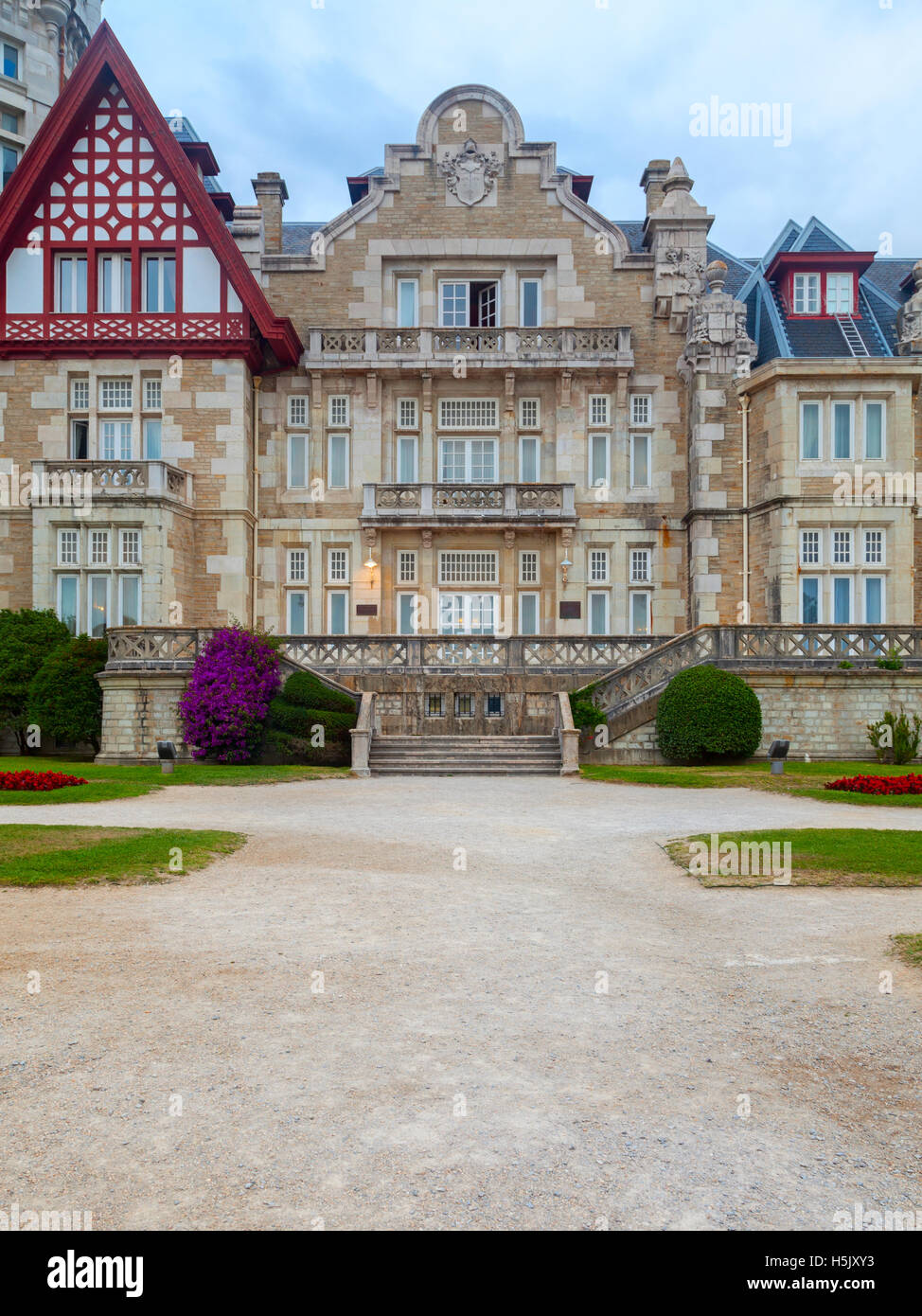 beautiful magdalena palace in the city of santander Stock Photo - Alamy