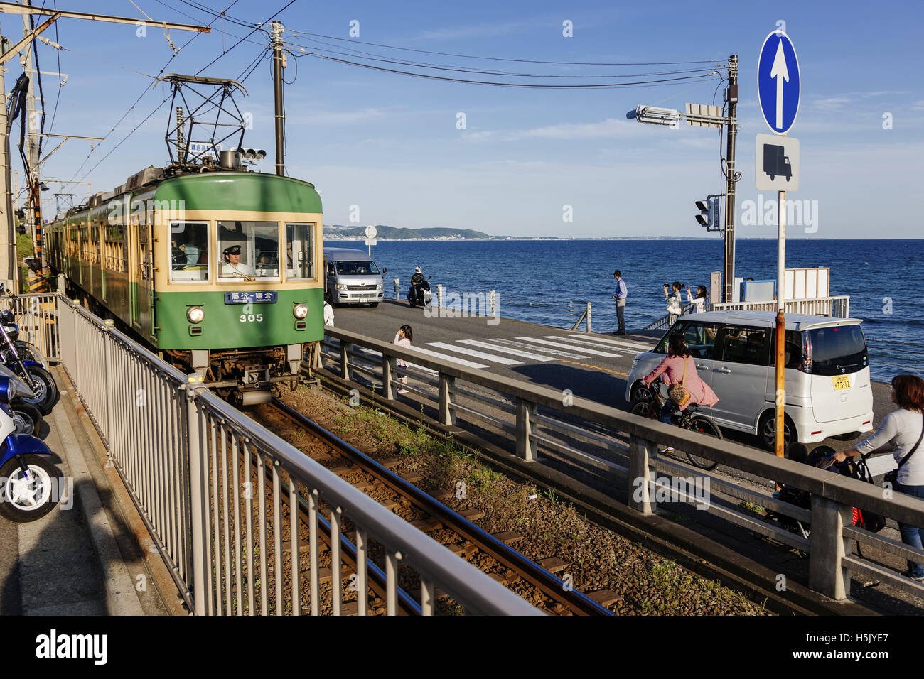 Enoden railway hi-res stock photography and images - Alamy
