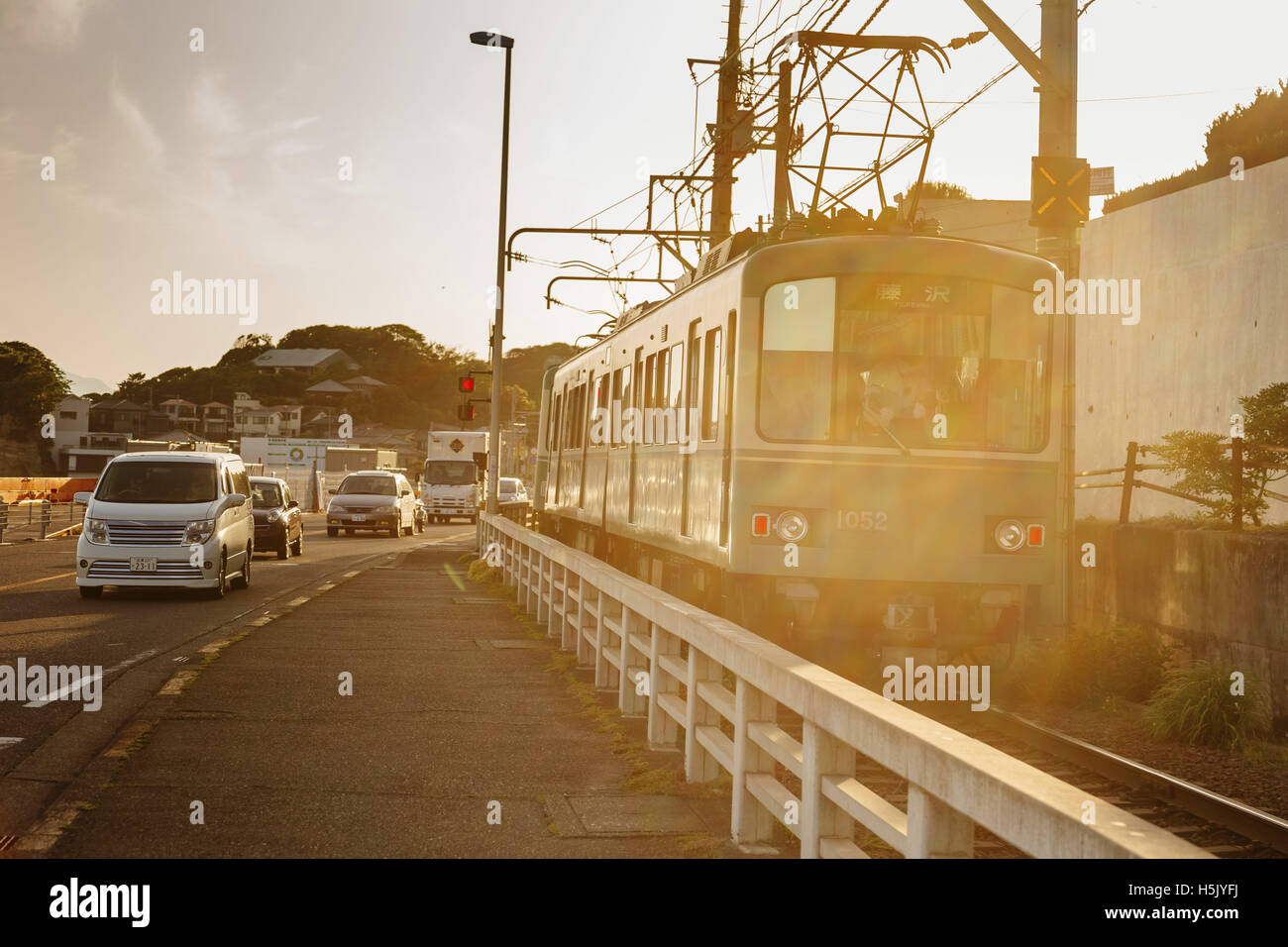 Kamakura tram hi-res stock photography and images - Alamy