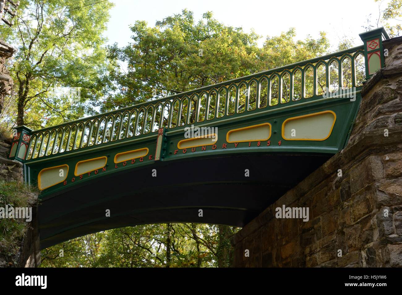 Boston Lodge Foundry cast-iron skew bridge made in 1854 for ...