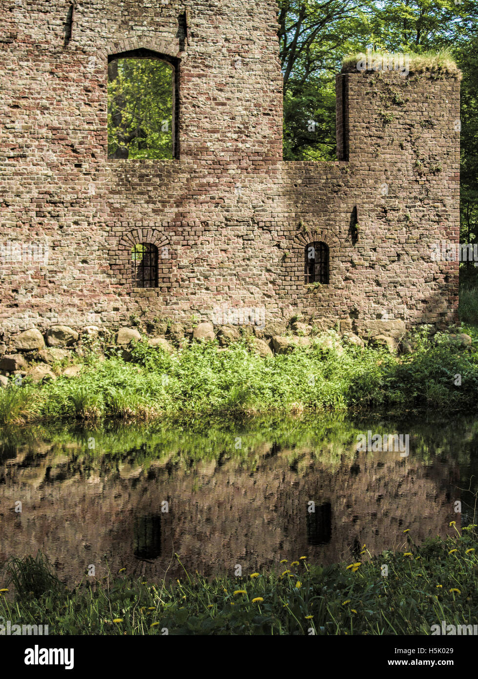 The old castle Stock Photo - Alamy