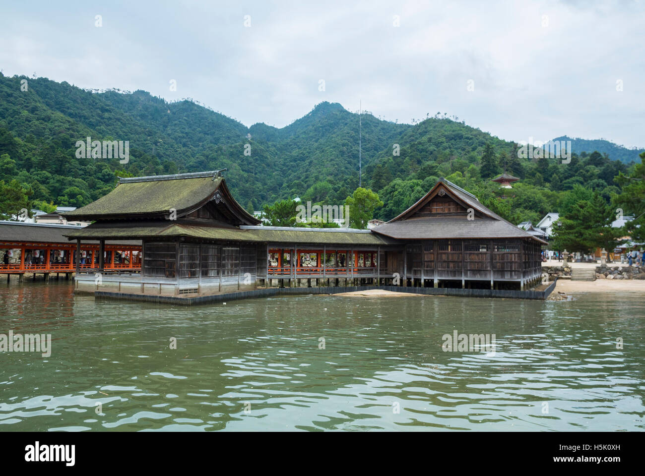 Itsukushima shrine Miyajima Hiroshima Japan Stock Photo - Alamy