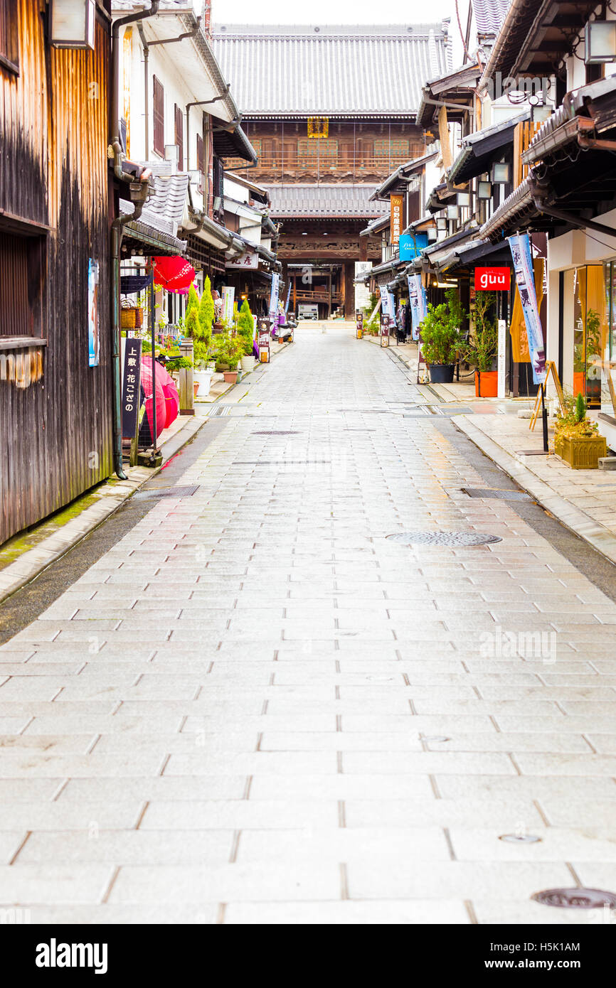 Empty street in japan hi-res stock photography and images - Alamy