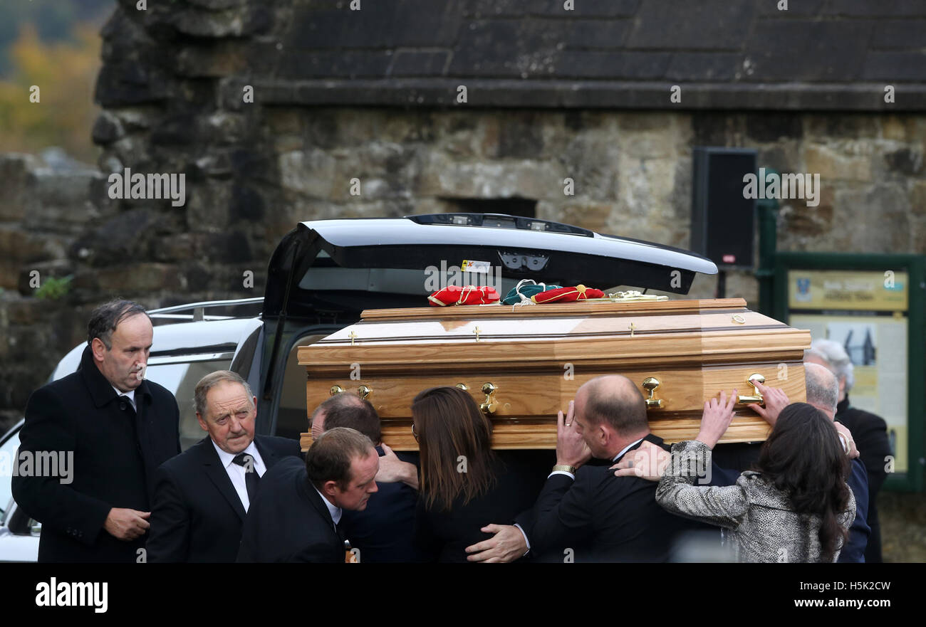 Anthony foley funeral hi-res stock photography and images - Alamy