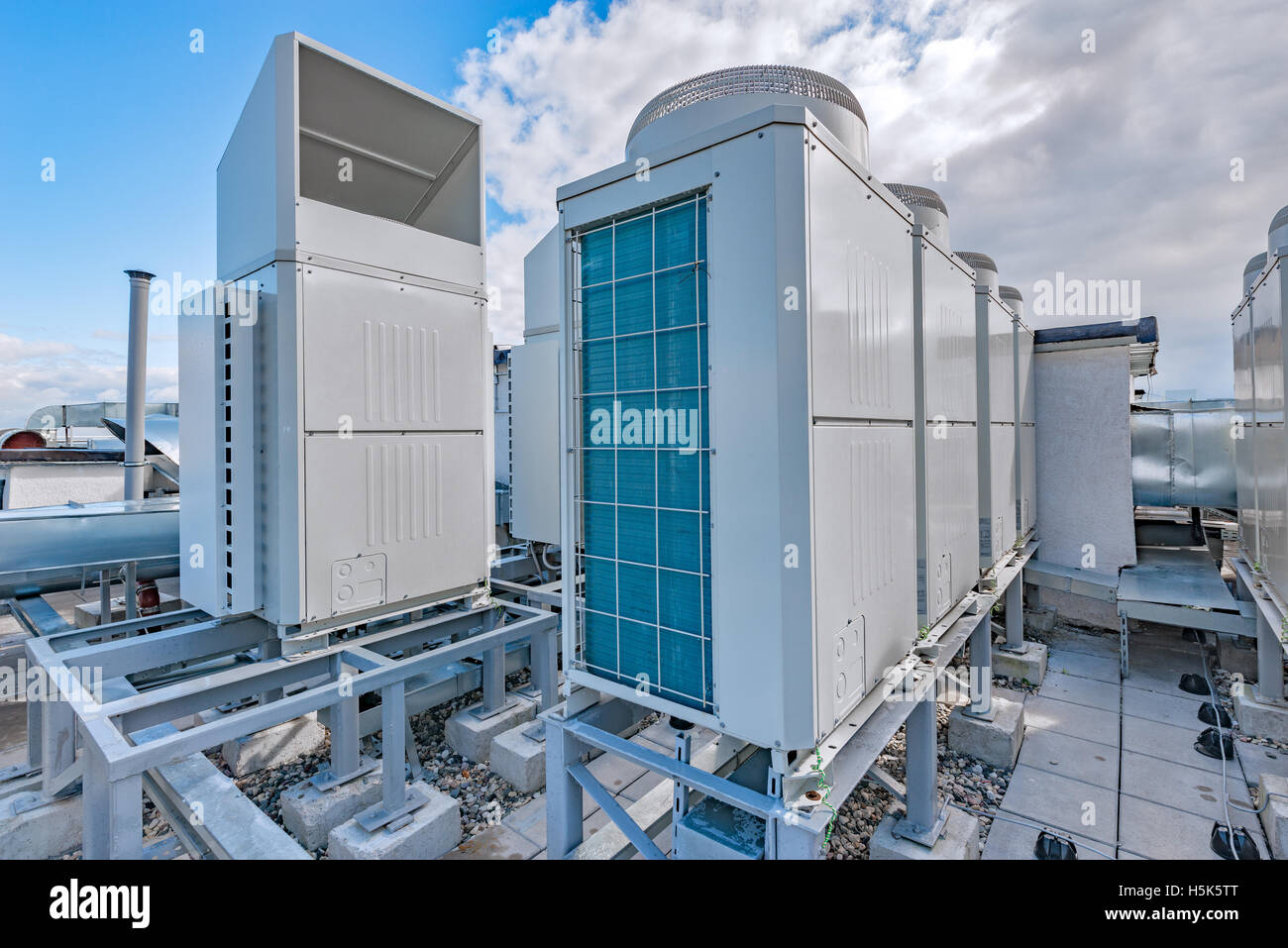 Air conditioning system assembled and installed on top of the building ...
