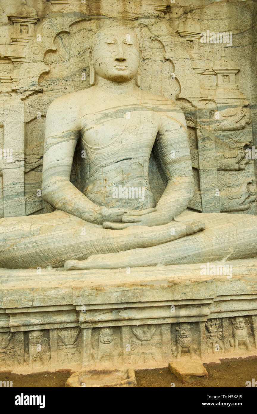 Buddhist shrine in sri lanka carving hi-res stock photography and ...