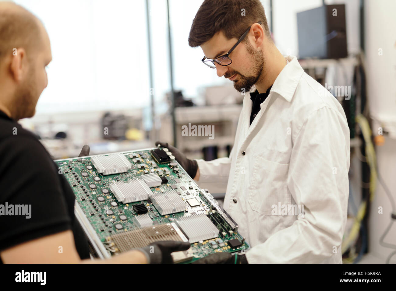 Hardware technician hi-res stock photography and images - Alamy