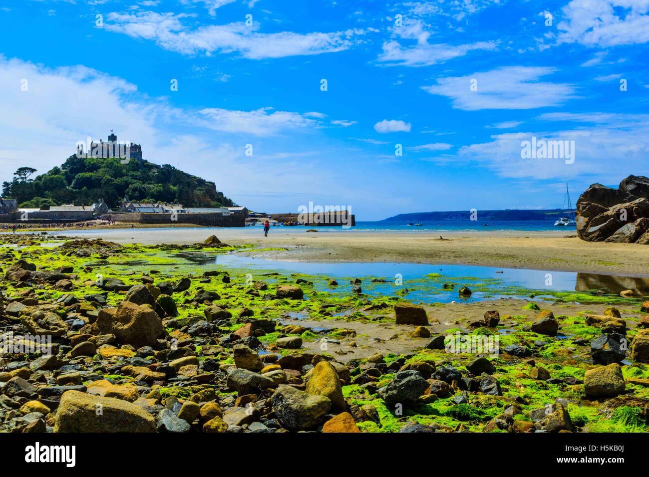 Cornwall home sea hi-res stock photography and images - Alamy