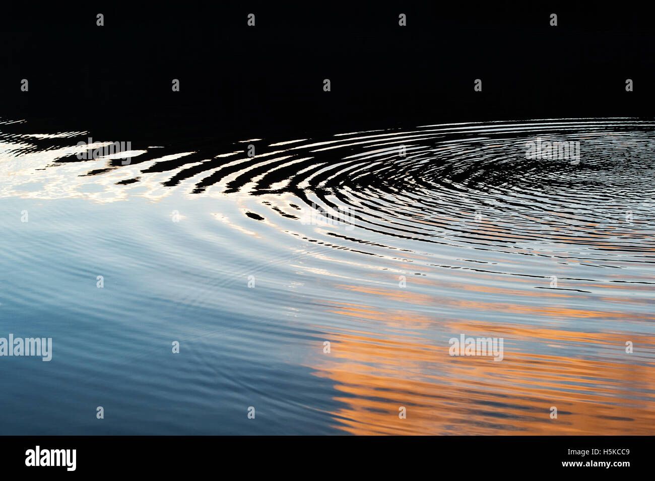 Water rippling in sunlight hi-res stock photography and images - Alamy