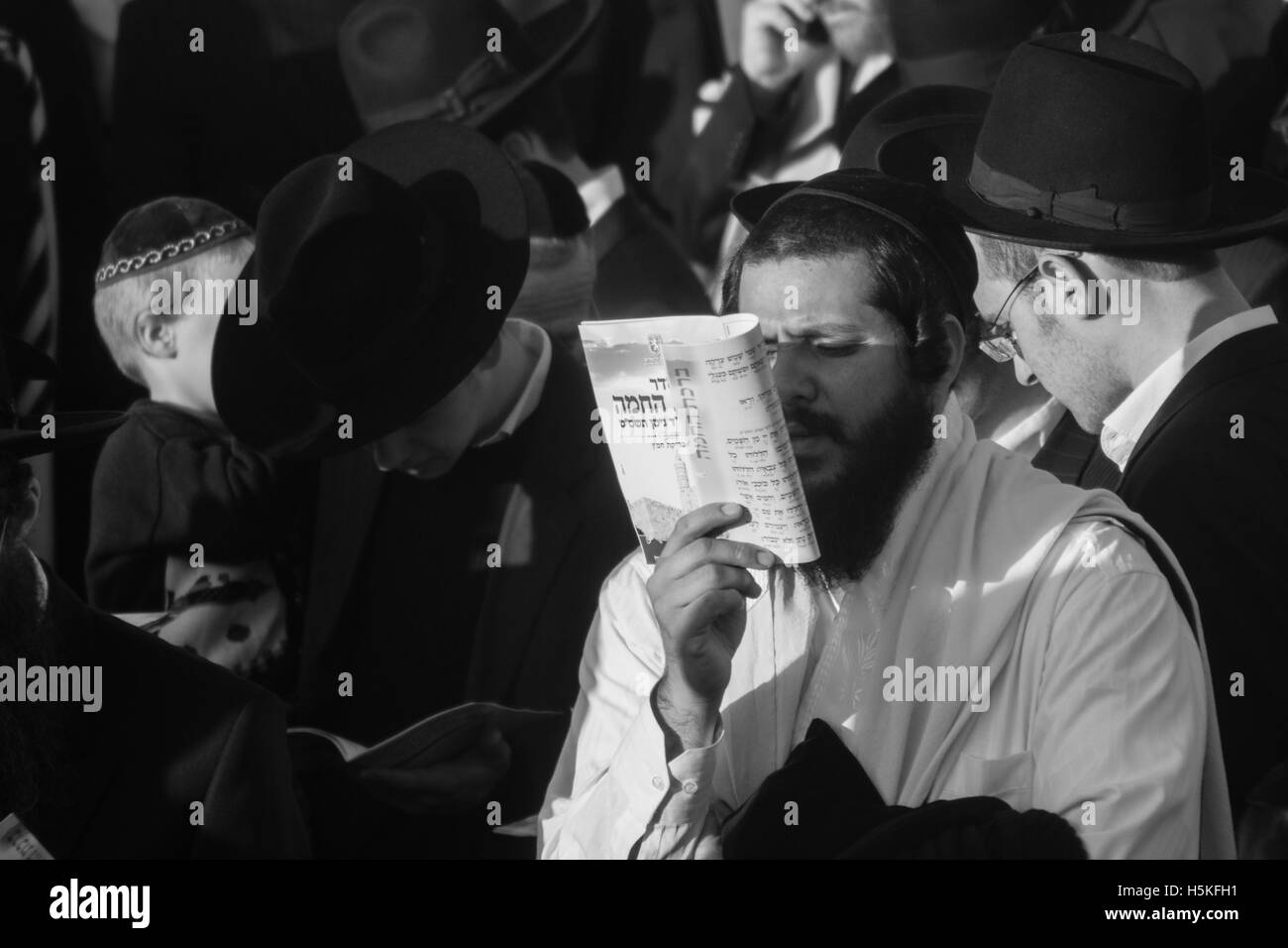 Solar blessing hi-res stock photography and images - Alamy