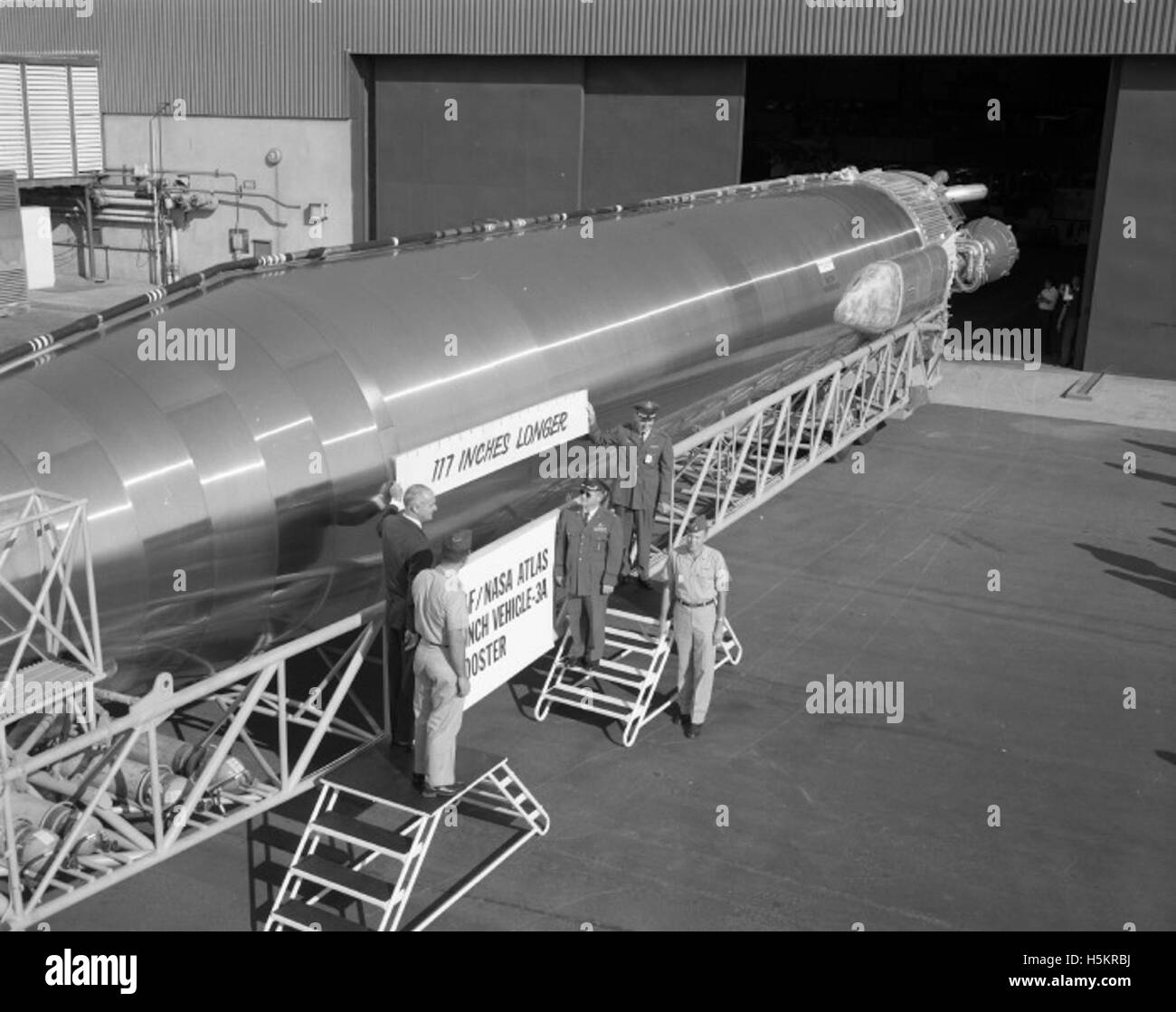 Large aircrafts fuselage hi-res stock photography and images - Alamy