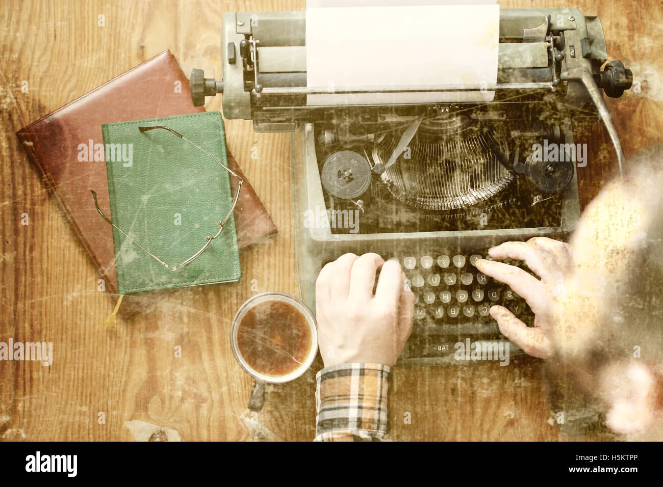 Vintage photo of old man at typewriter hi-res stock photography and ...