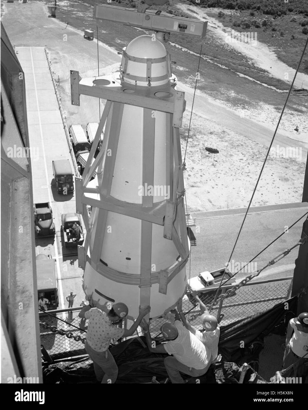 Atlas 32E Details Erection and Mating of RVX 2 to Stock Photo - Alamy