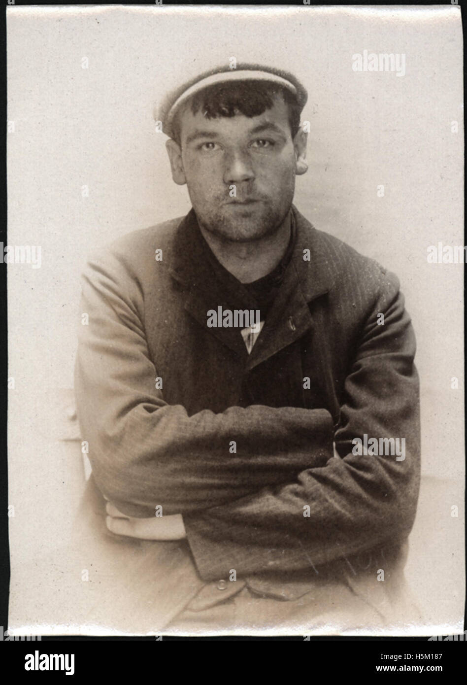 Black men loitering hi-res stock photography and images - Alamy