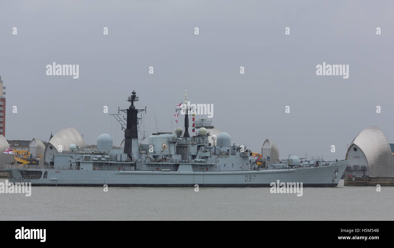 HMS Edinburgh on the Thames Stock Photo - Alamy