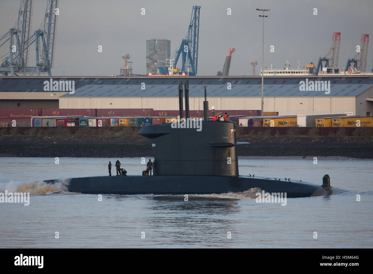 Dutch Submarine HNLMS Bruinvis on the Thames Stock Photo - Alamy