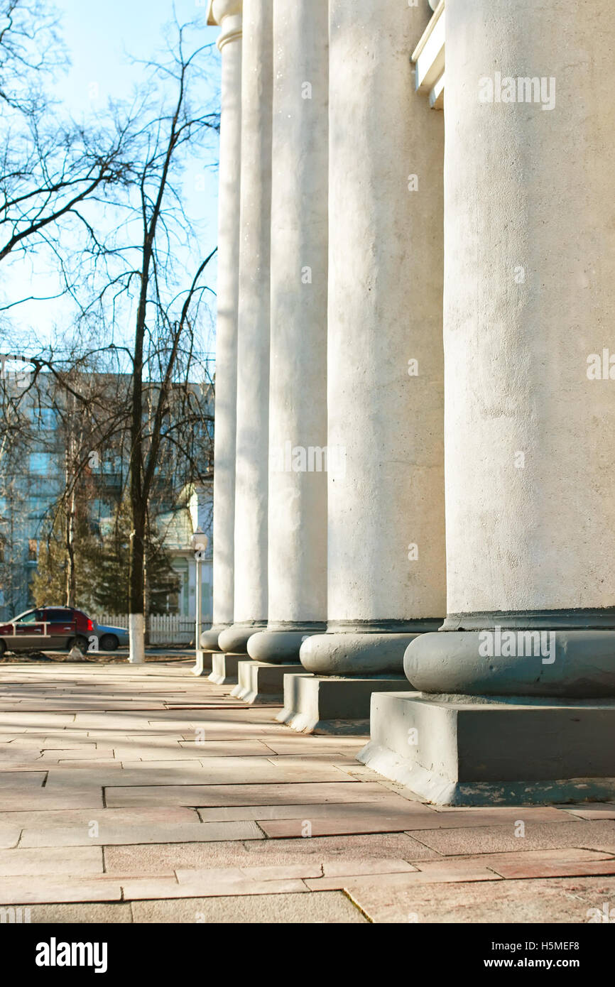 Royal opera house columns facade hi-res stock photography and images ...