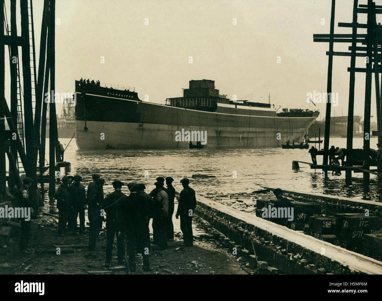 Old vintage steamship maritime hi-res stock photography and images - Alamy