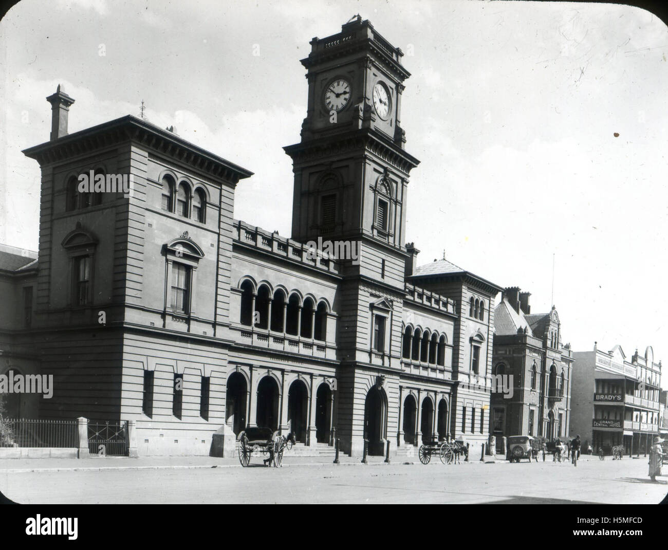 The Post Office and Town Hall in Goulburn are key historical landmarks ...