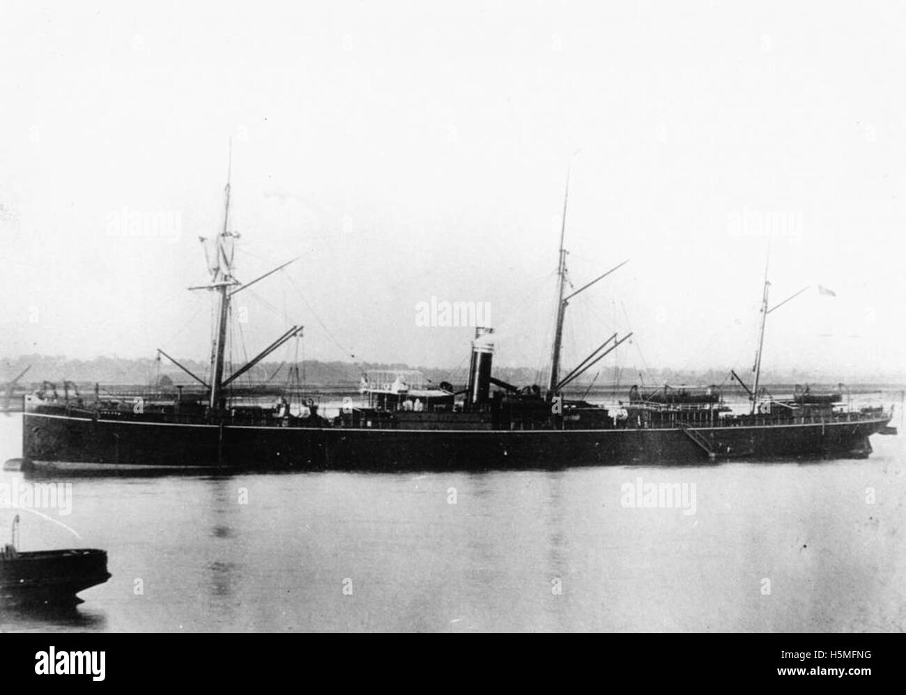 Ship on river thames Black and White Stock Photos & Images - Alamy