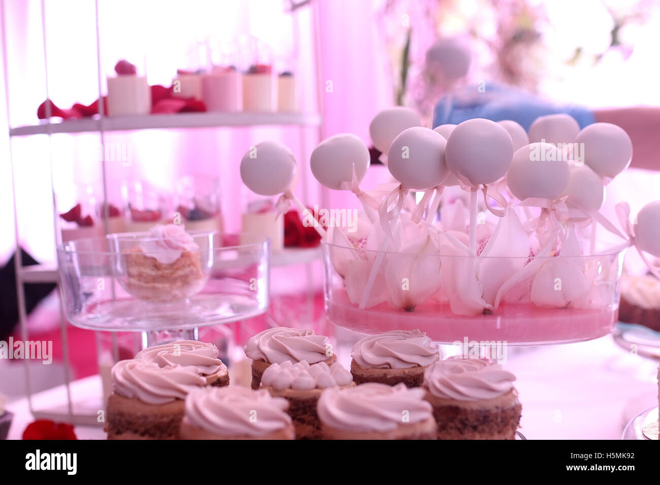 candybar table restaurant Stock Photo - Alamy