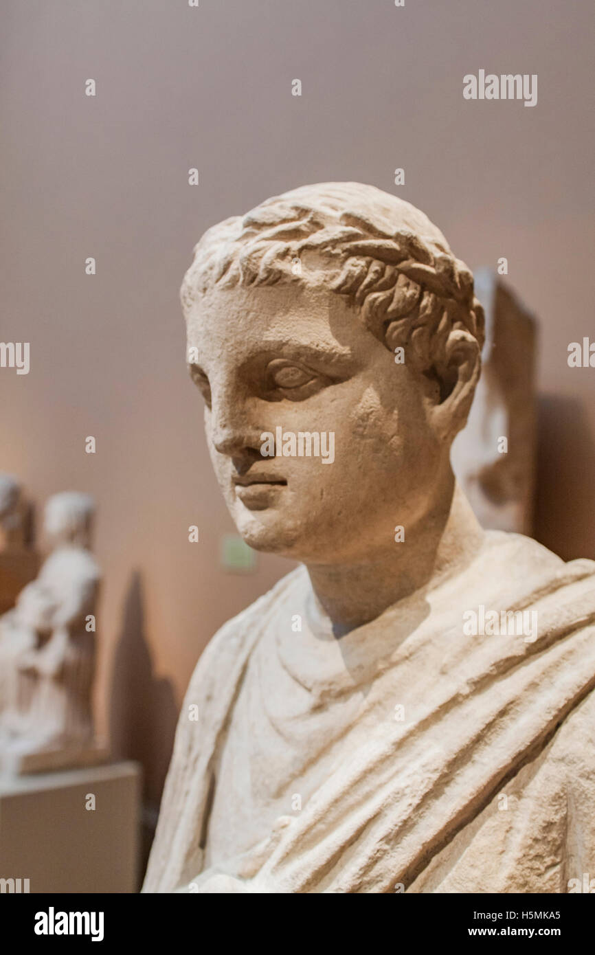 Ancient Roman sculpture from Metropolitan Museum of Art in New York ...