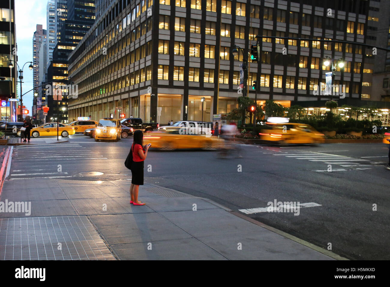 Workers in New York City, manhattan, USA Stock Photo - Alamy