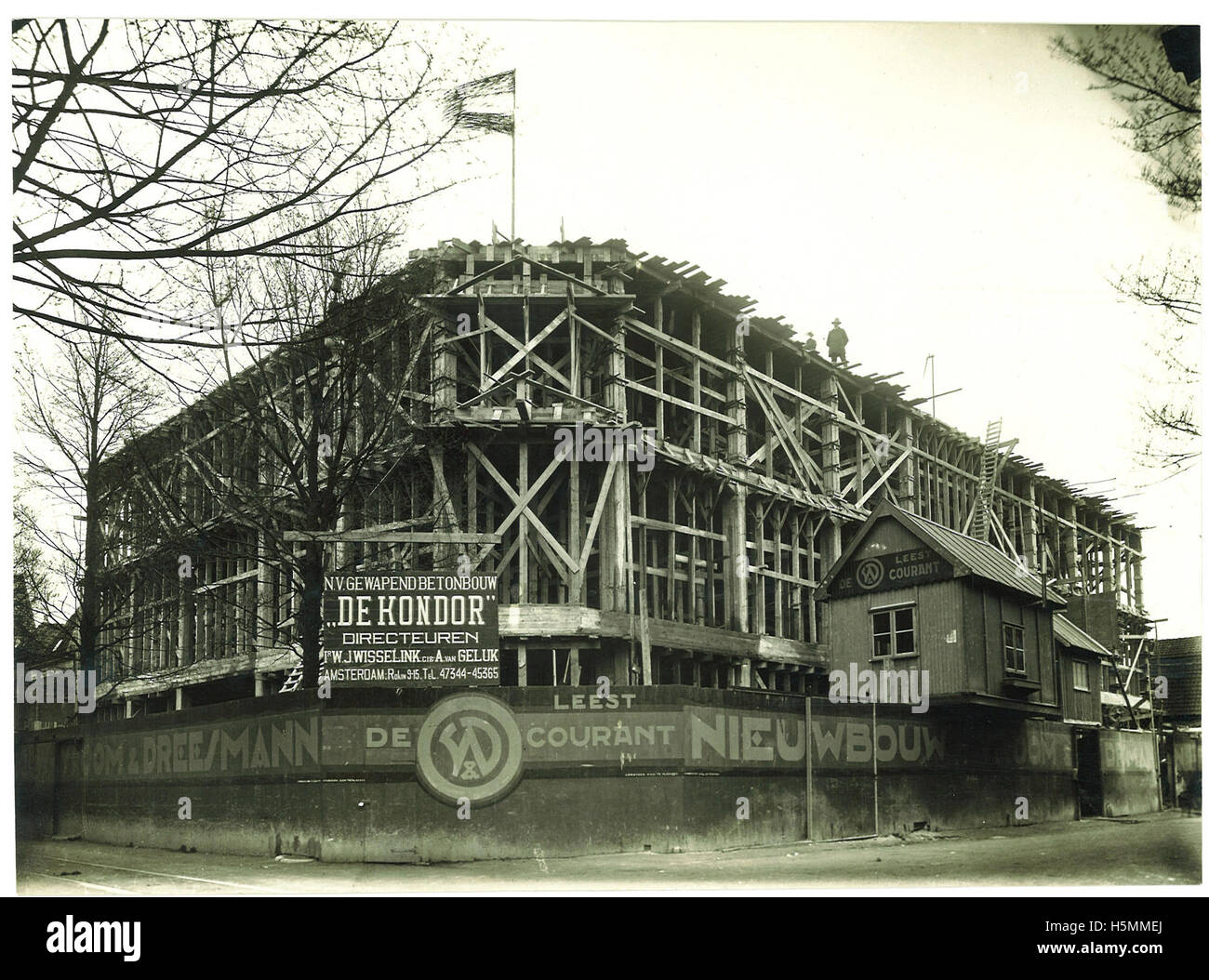 En dreesmann hi-res stock photography and images - Alamy