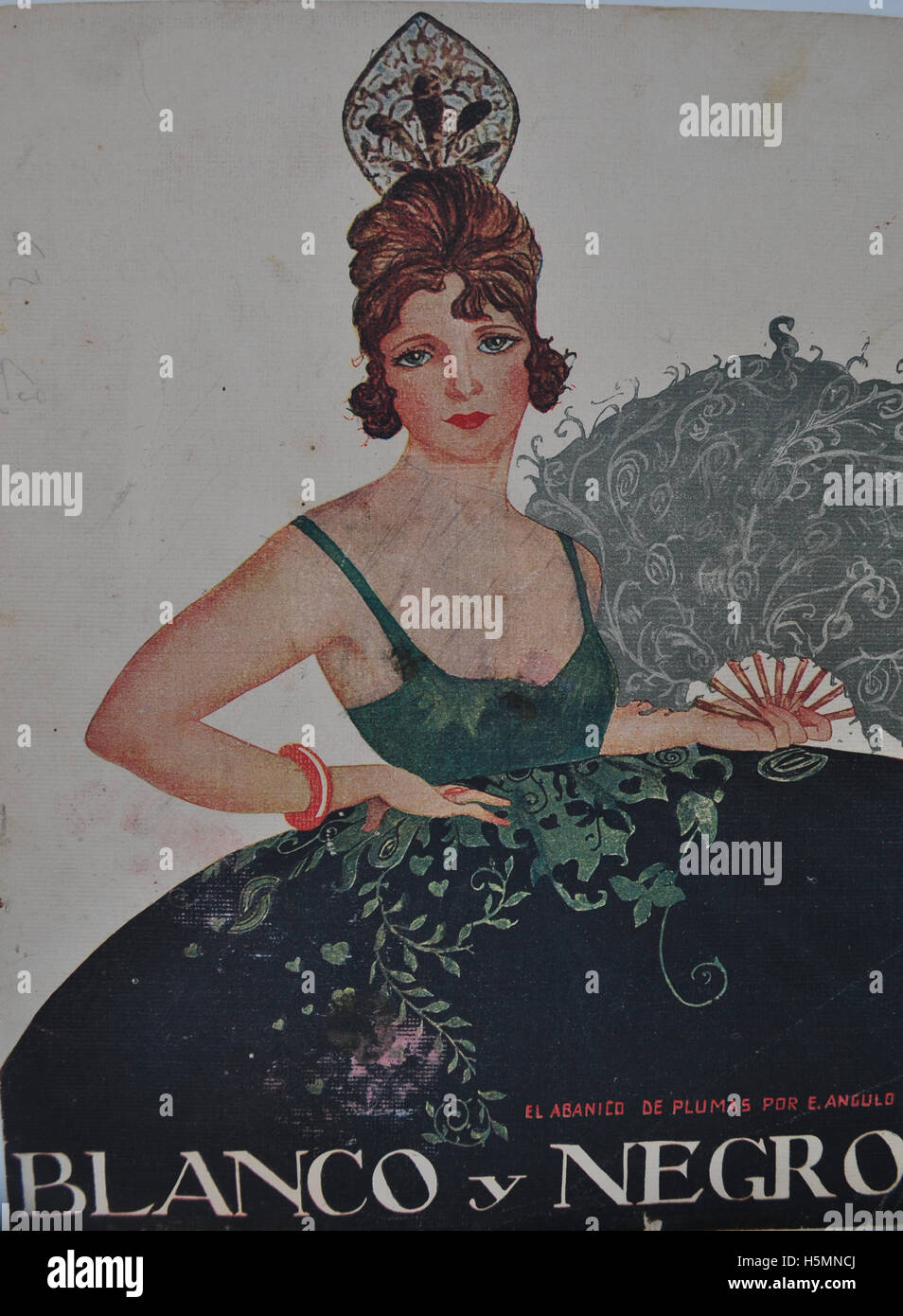 Spanish magazines cover hi-res stock photography and images - Alamy